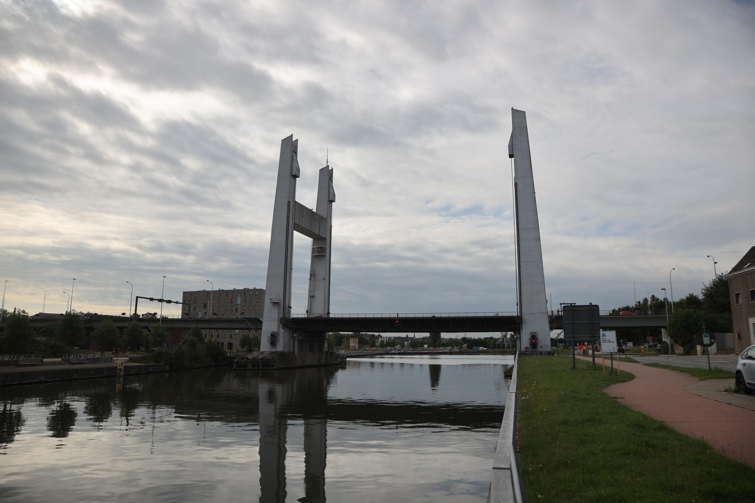 Brug Vilvoorde | Binnenvaart in Beeld